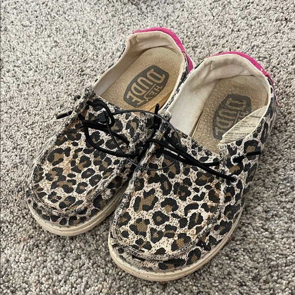 Hey Dude | Shoes | Hey Dudes Girls Pink Leopard Print Kids 2 | Poshmark